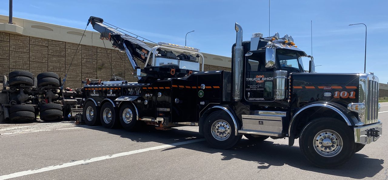 The Unsung Hero of Heavy-Duty Towing: The 75-Ton Rotator Truck at The ...